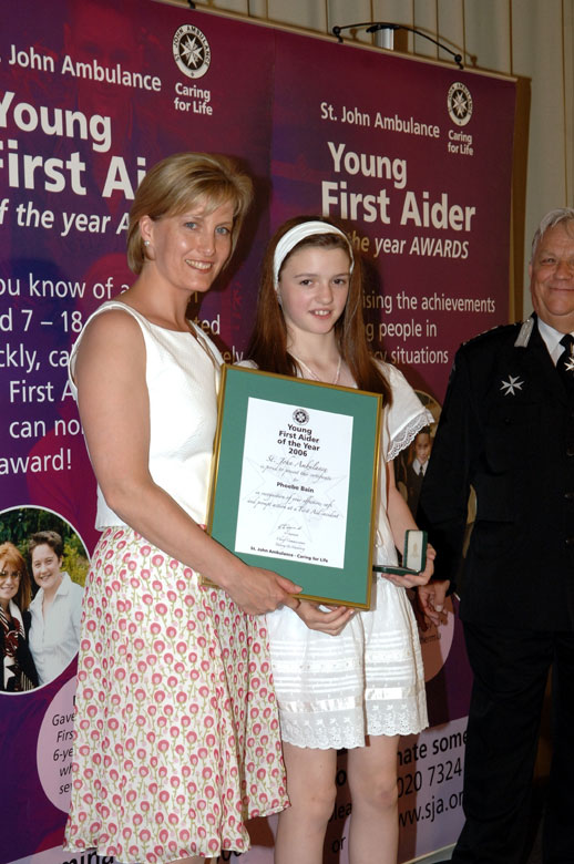 National first aid award for quick thinking Phoebe - Injury ...